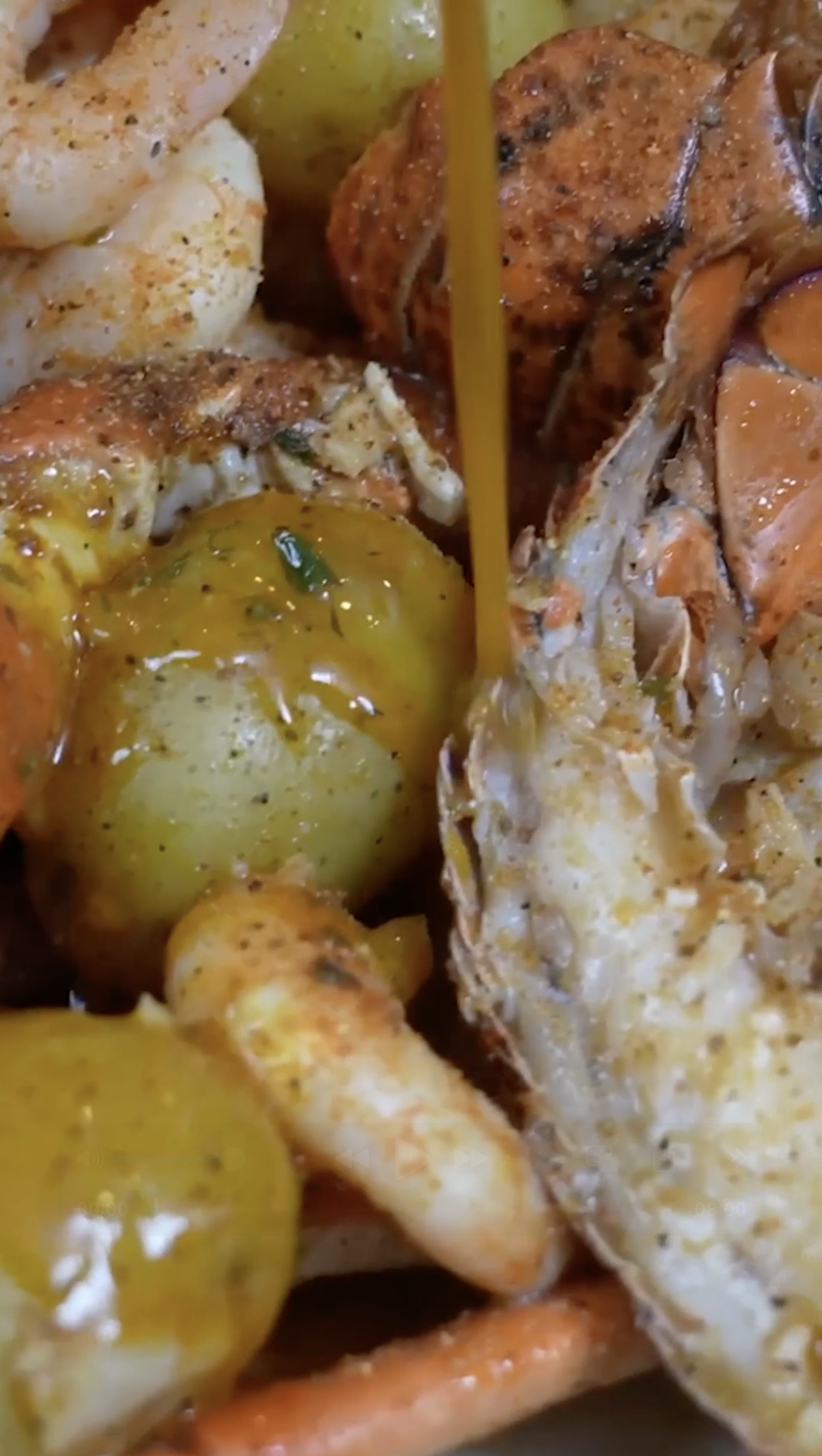 How to Make a Seafood Boil Bag at Home