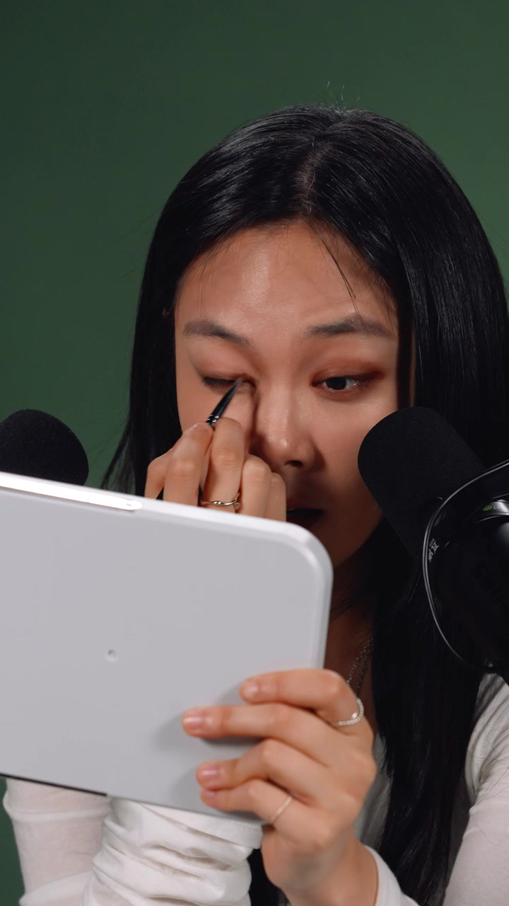 BIBI Says She's More of Cat Person