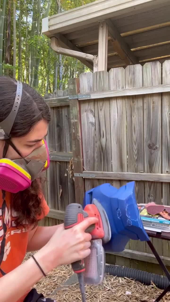 i Built the Iconic Iron Man Helmet from Scratch!