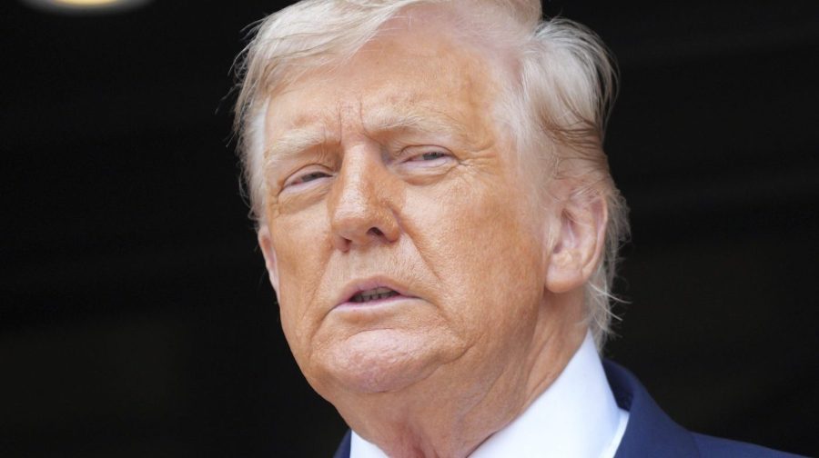 Opinion: Trump’s mental decline is undeniable — so what now?