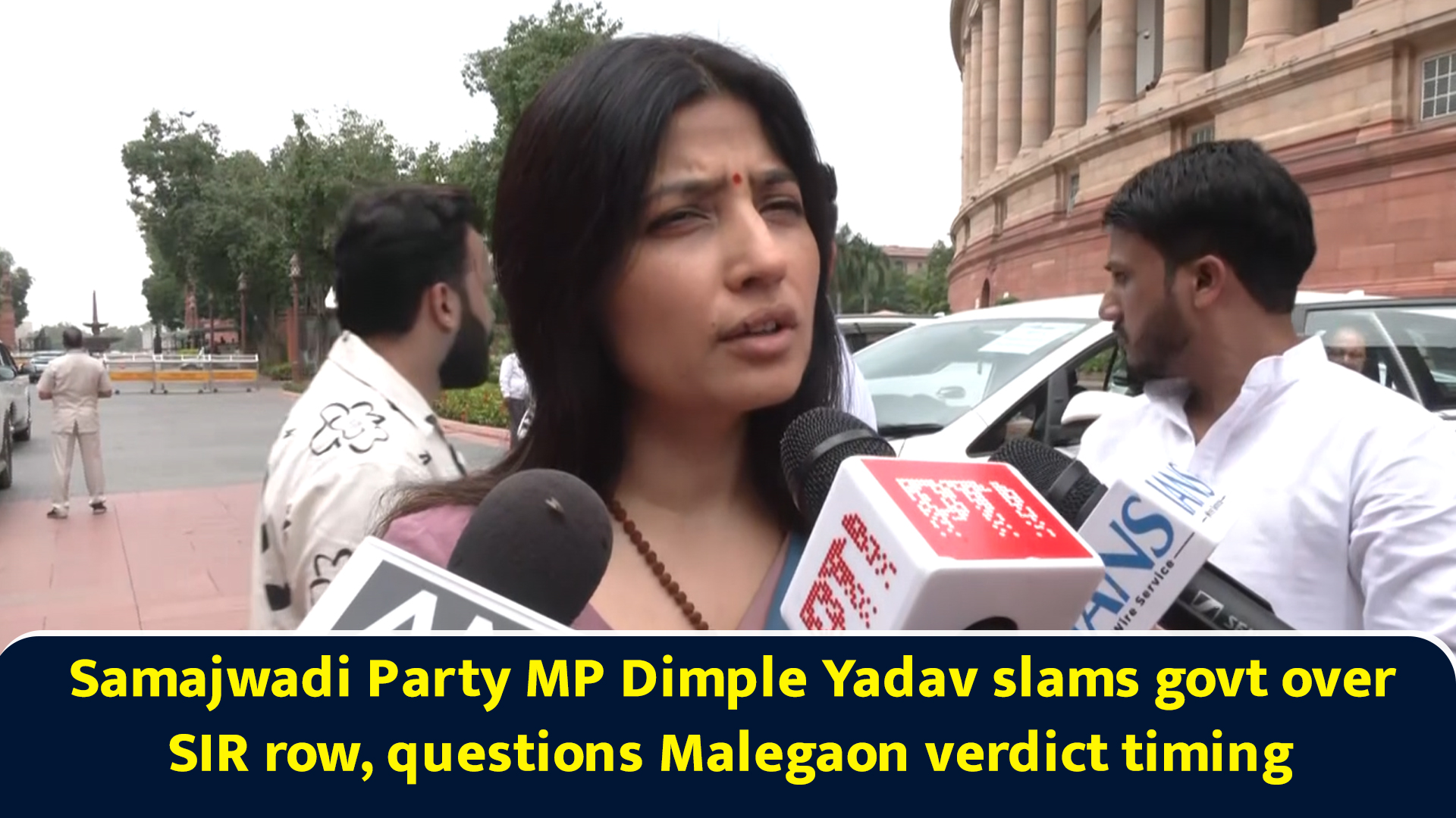 Samajwadi Party MP Dimple Yadav slams govt over SIR row, questions ...