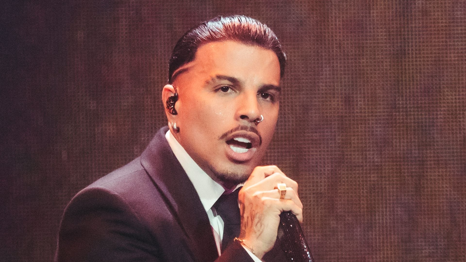 New Music Friday: Rauw Alejandro, BETWEEN FRIENDS, Maria Becerra ...