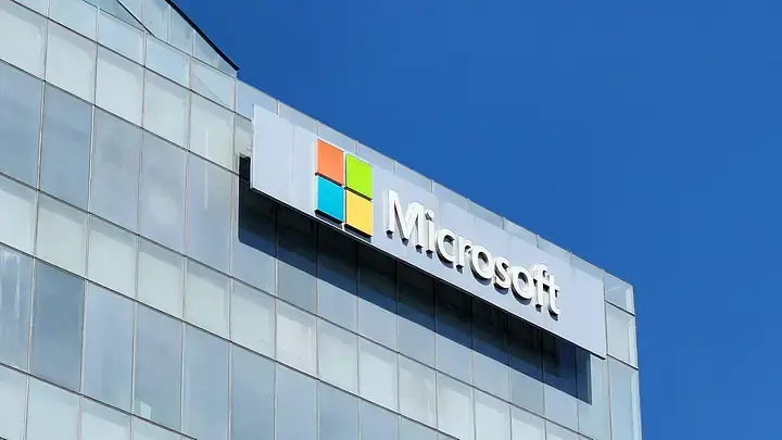 Leaked Microsoft Salary Chart Reveals Maximum $2.7M Annual Package, '30 ...