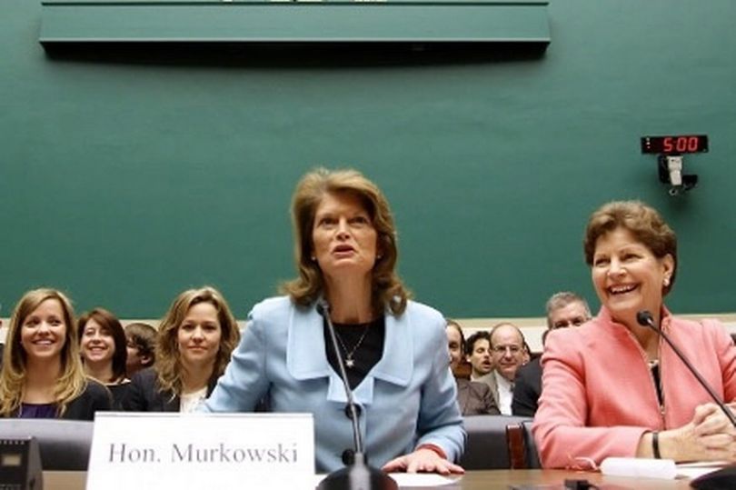 Senators defy Trump budget agenda by putting forward new Ukraine aid ...