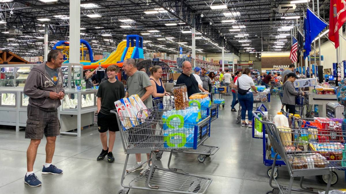 Walmart sees increasing sales from higher-income consumers