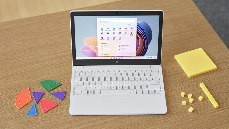 Microsoft ending Windows 11 SE support October 2026 — Chrome OS ...