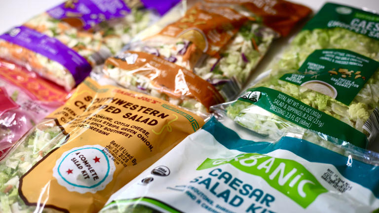 Trader Joe's Vs Aldi: Which Store Has The Better Salad Kits?