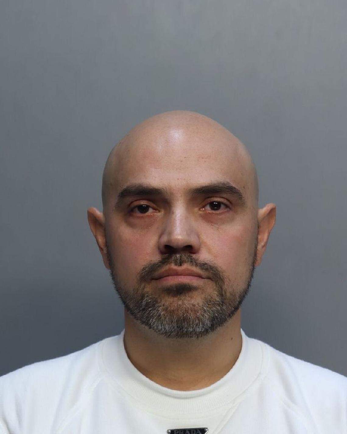 Miami pastor sent migrants to fake lawyer in a money scheme, deputies say