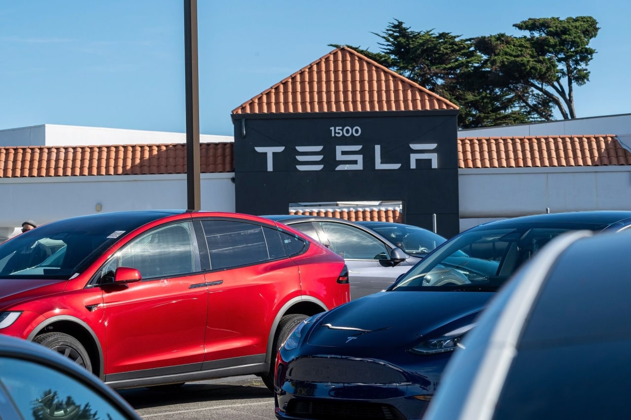 Jury Says Tesla Must Pay $243 Million Over Fatal Autopilot Crash