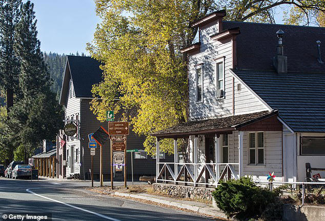 California's most remote town gets cut off from rest of state by snow ...