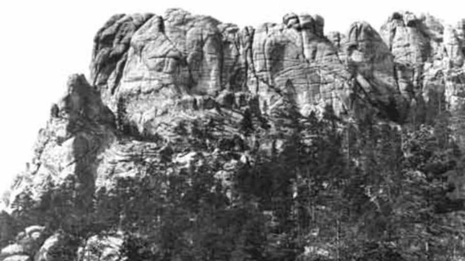 11 Solid Facts About Mount Rushmore