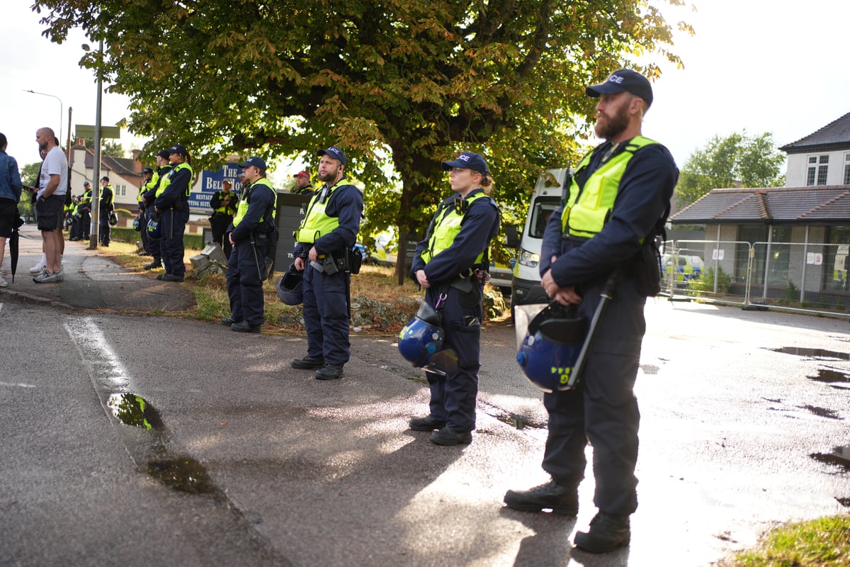 ‘Increased police presence’ at asylum hotel protest