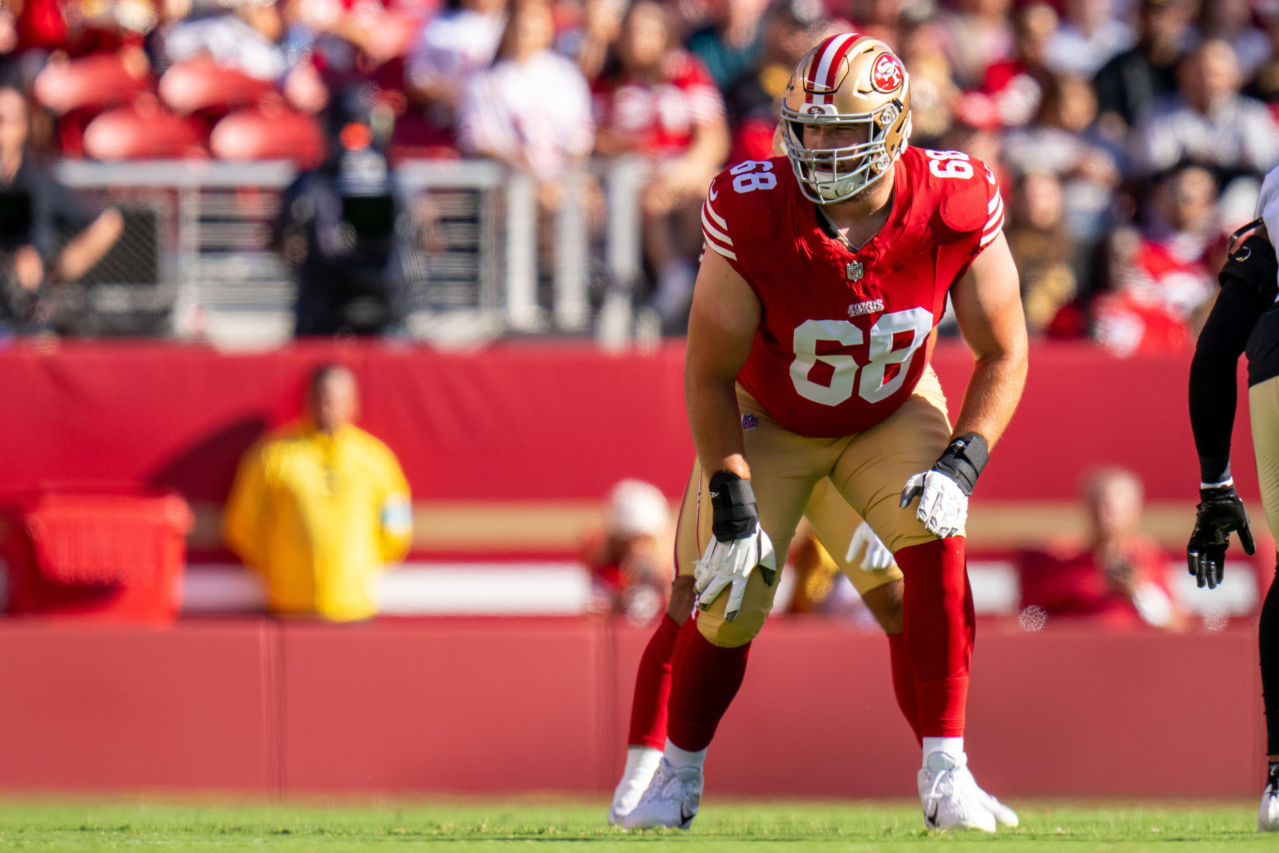 49ers lock up starting offensive lineman on three-year extension