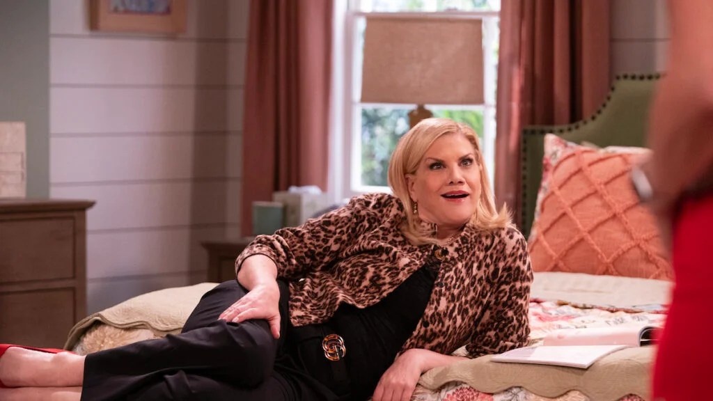 'Leanne' Cast and Character Guide: Who's Who in the Netflix Sitcom?