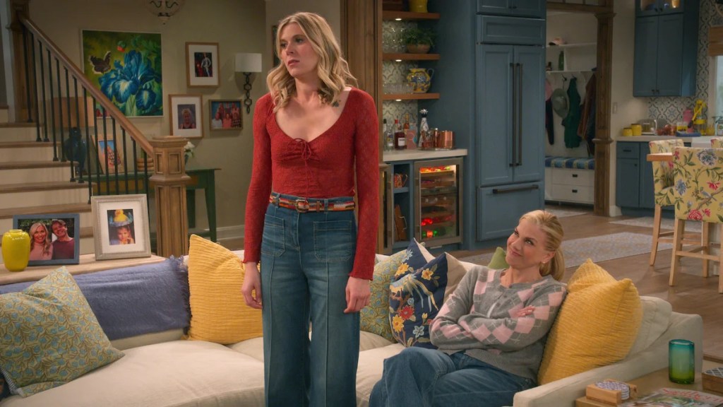 'Leanne' Cast and Character Guide: Who's Who in the Netflix Sitcom?