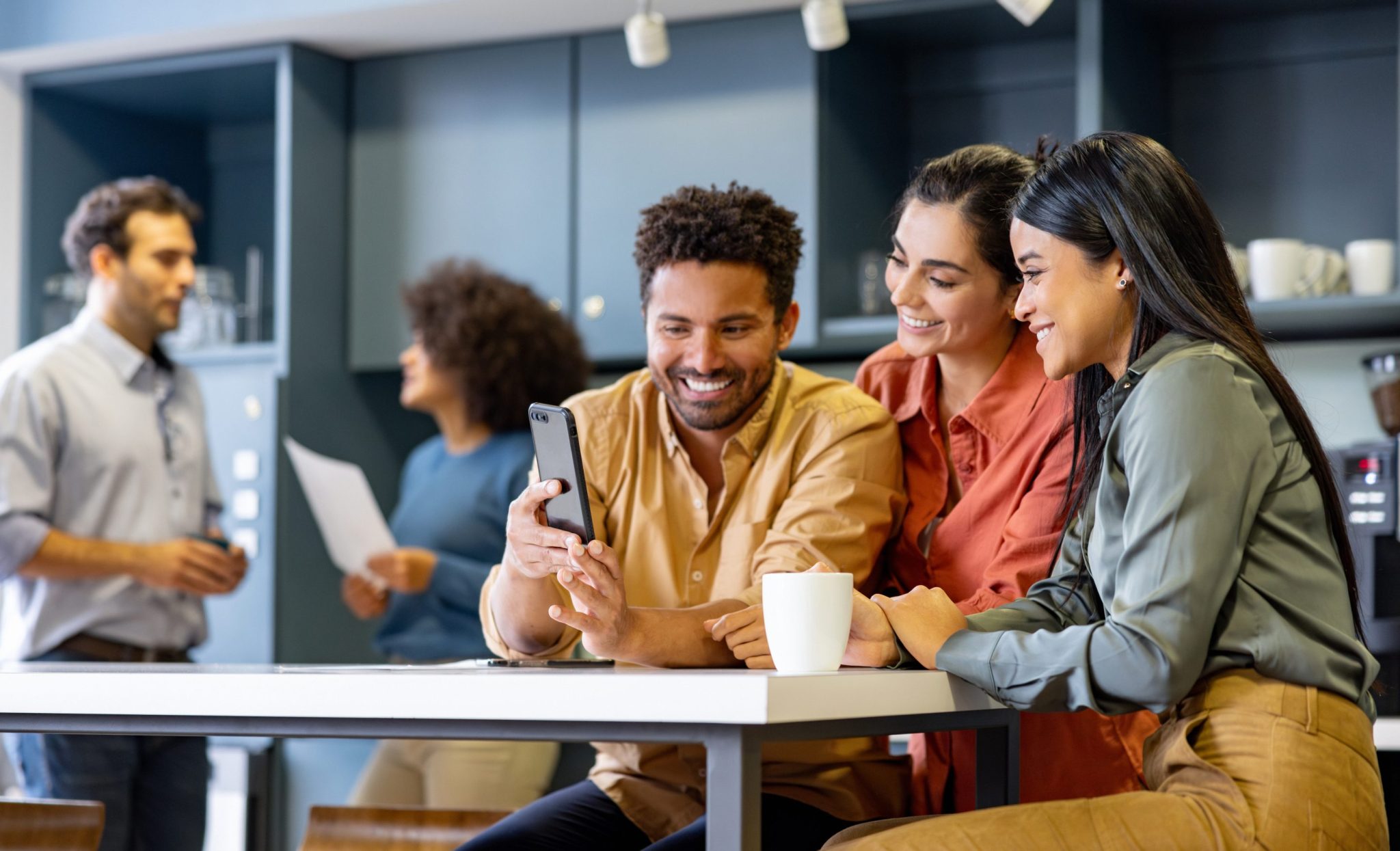 The friendship premium: A majority of people would trade 20% in salary ...