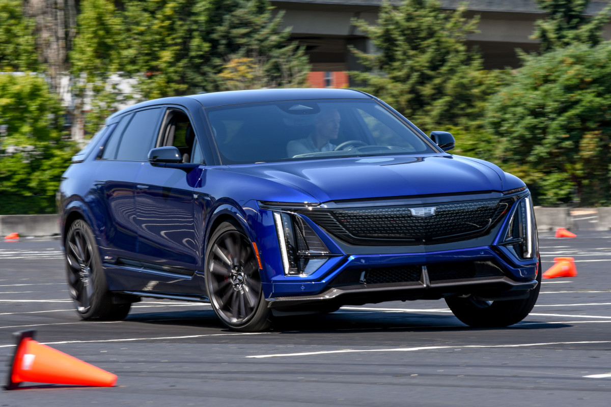 2026 Cadillac Lyric's January Lease Deal Is Cheaper Than a Tesla Model Y