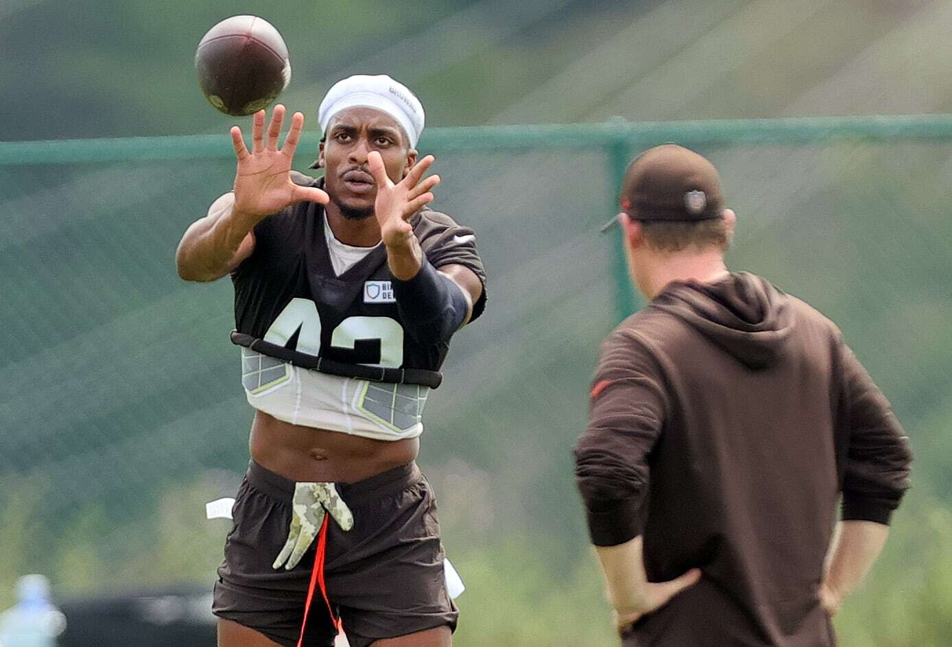 ‘I’m the best everywhere’: Browns linebacker confident he can help new ...