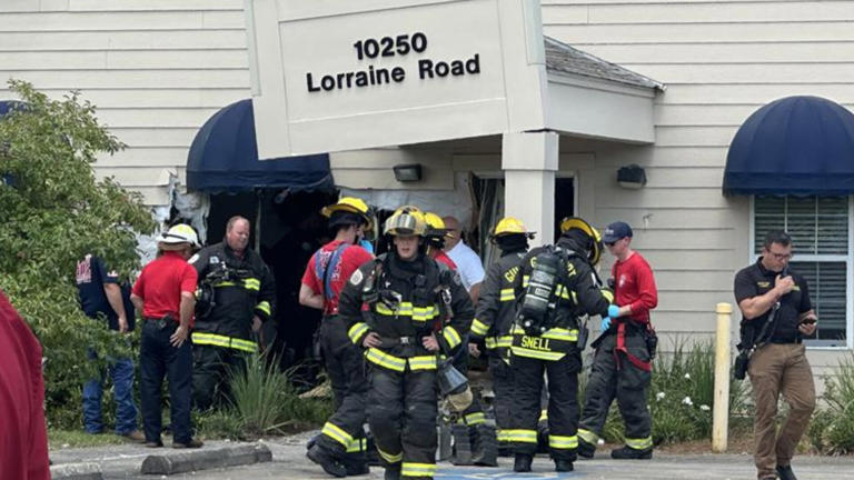 One dead, three injured after car slams into Gulfport building at high ...