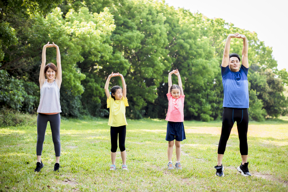 15 Family Exercise Ideas You Can Try at Home