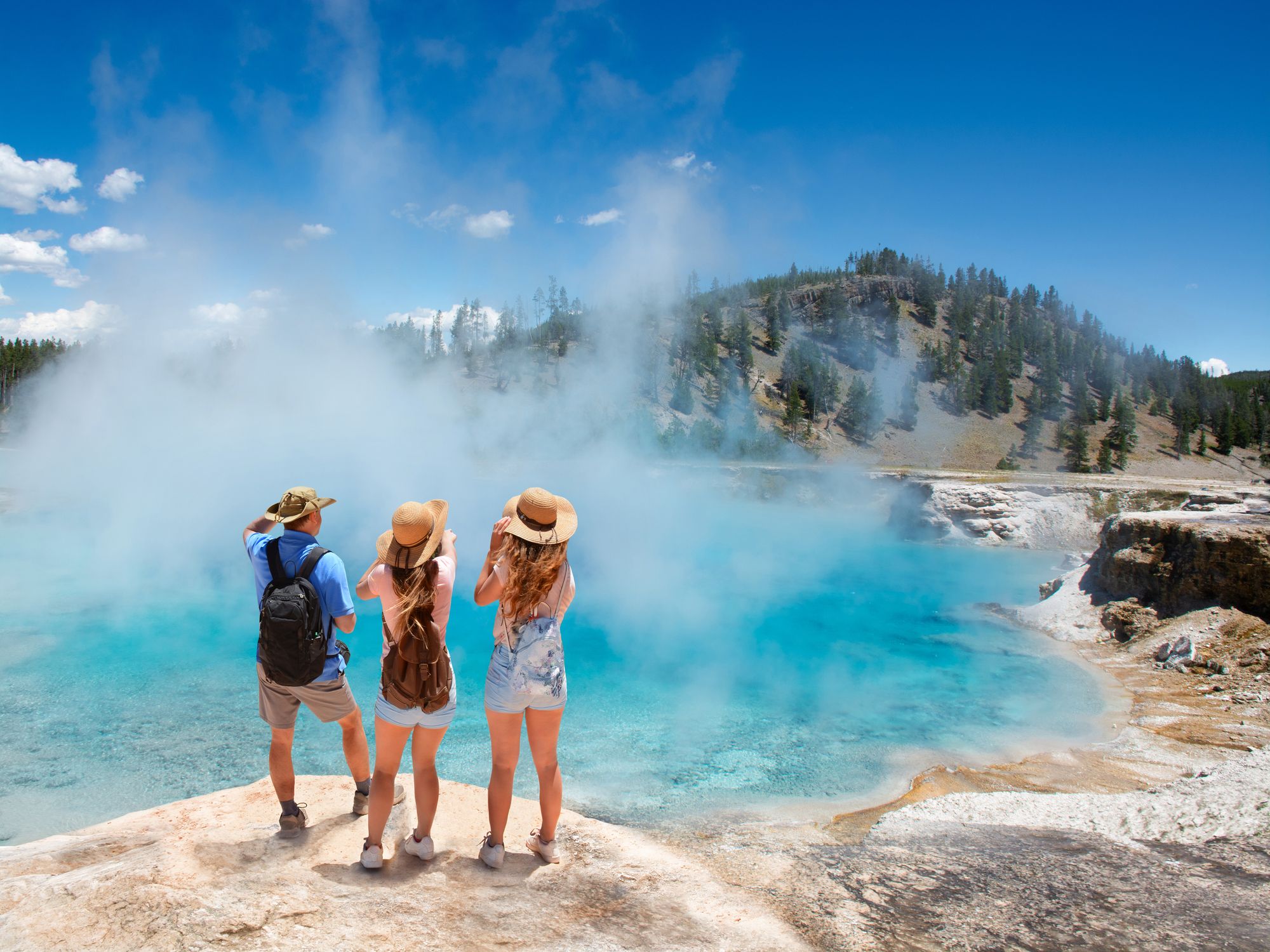 22 Stunning Sights in Yellowstone That'll Take Your Breath Away