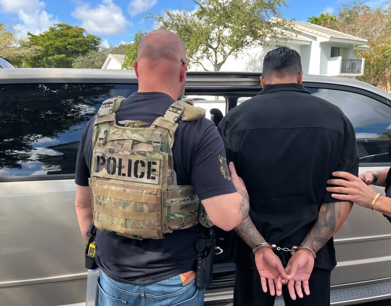 Trump voter livid after being profiled by ICE: 'I’m an American who now ...