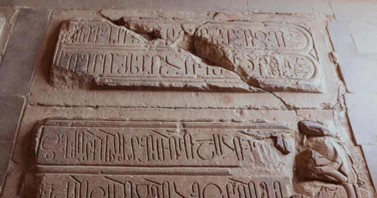 Archaeologists Just Found a New Language On a Tablet of The 'Hittite ...