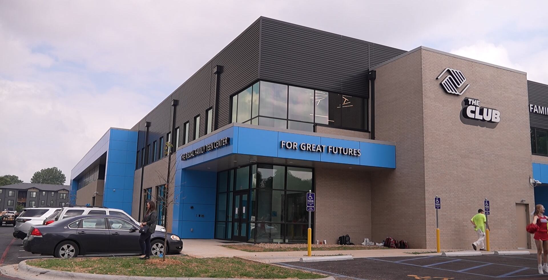 New teen center in Springfield gives free access to mental and physical ...