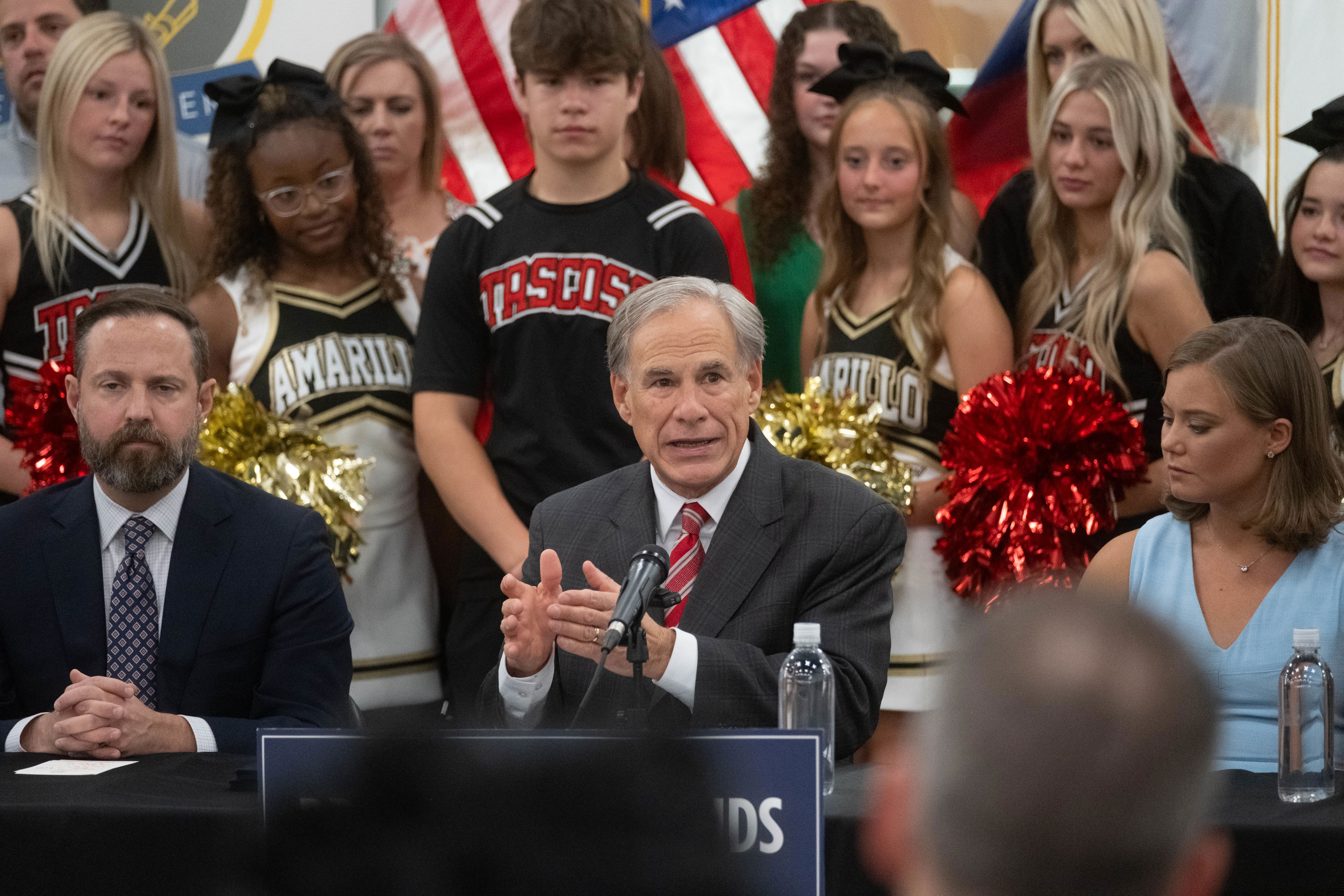Gov. Abbott signs laws restricting phone use in Texas schools during ...