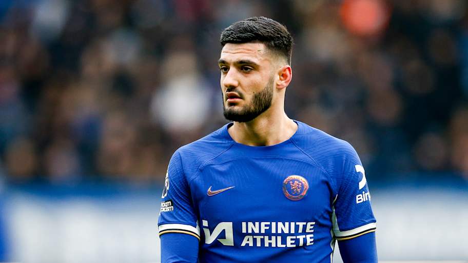Chelsea forward set for exit as Premier League club agree deal ...
