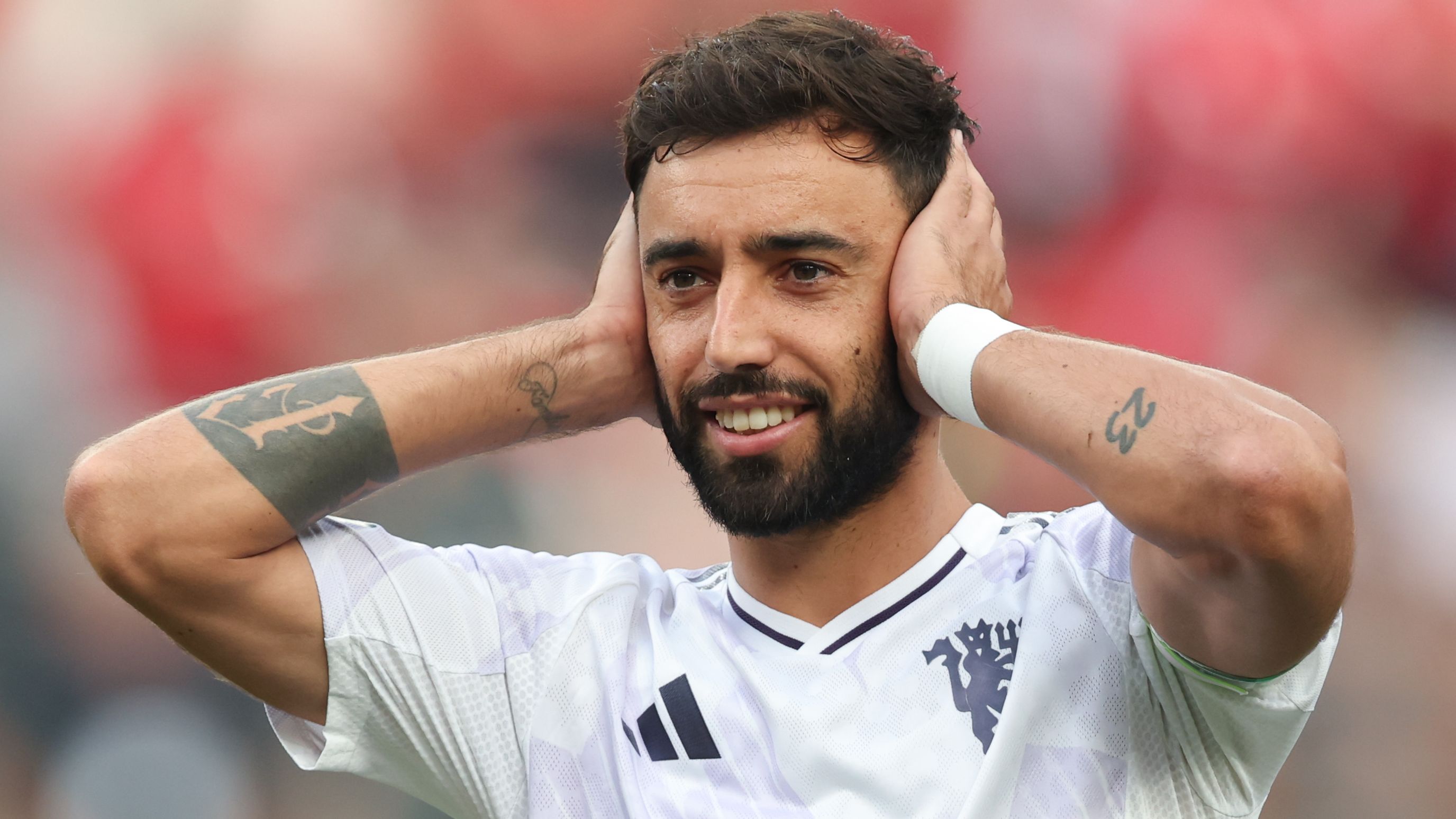 Al-Nassr rekindle interest in Man Utd star Fernandes