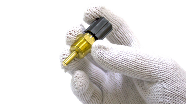 4 Signs That Your Engine Coolant Temperature Sensor Is Bad And The