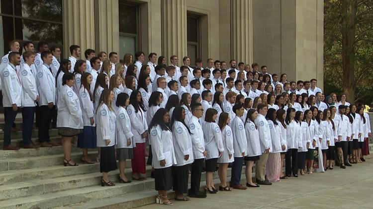 Scranton Geisinger students receive their white coats