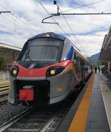 "Il treno ha lasciato a terra tutti i pendolari"