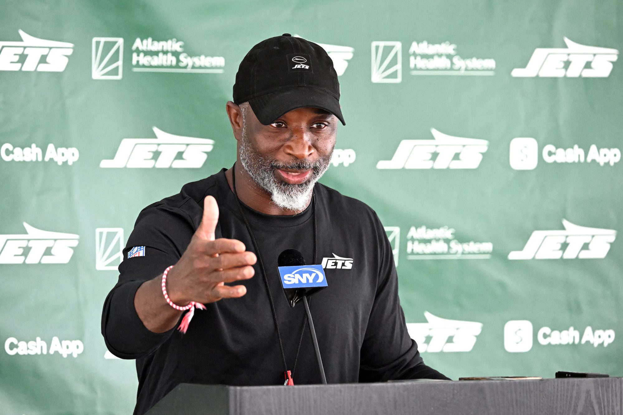 Aaron Glenn on quest to fix Jets’ penalty woes after players ‘weren’t ...