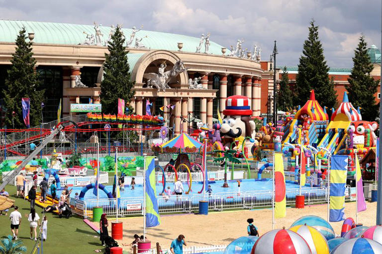 'I took my kids to Trafford Centre's £3.50 funfair and splash park ...