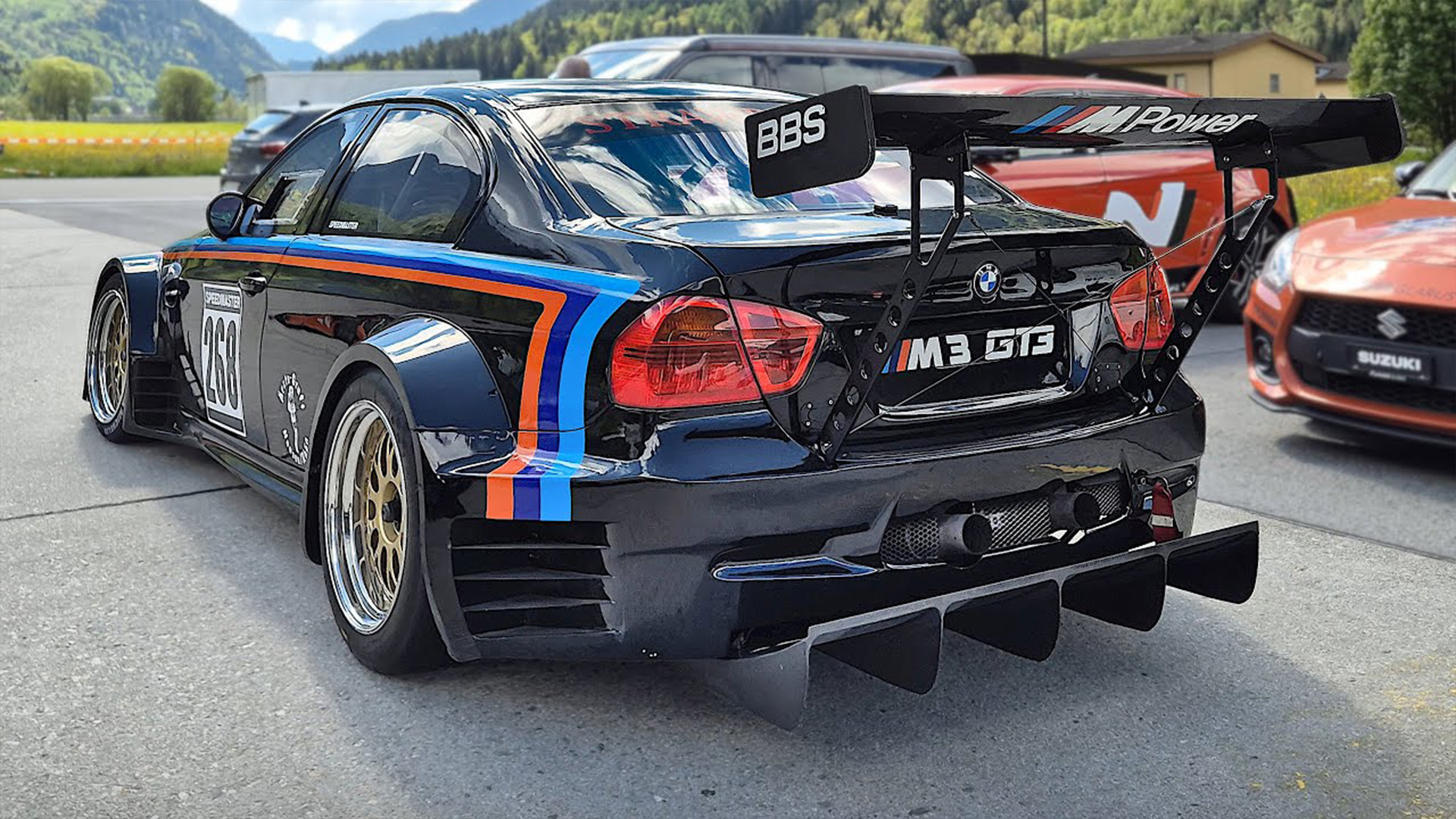 BMW M3 E90 with 9000rpm S65 V8 Onboard on Slalom Course