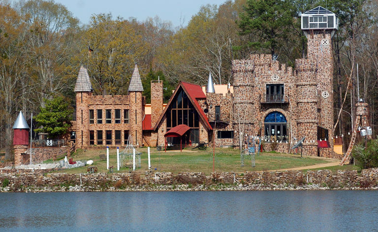 Does Mississippi have any castles? Yes, there are 3. Here's where to ...