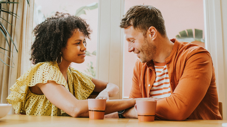 5 Things That Ensure A Good First Date, According To Science