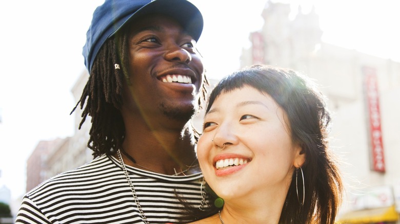 5 Things That Ensure A Good First Date, According To Science