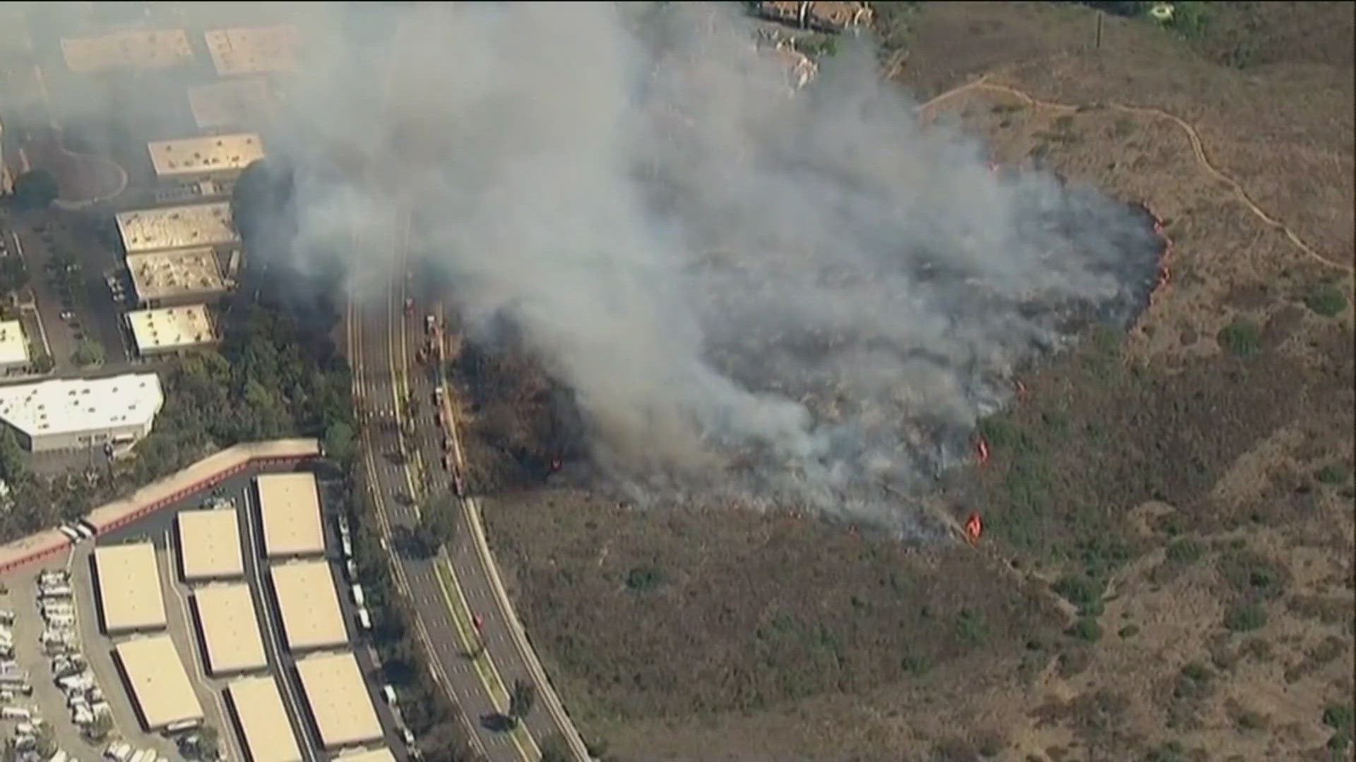 All evacuation warnings lifted, after a fire in Rancho Bernardo