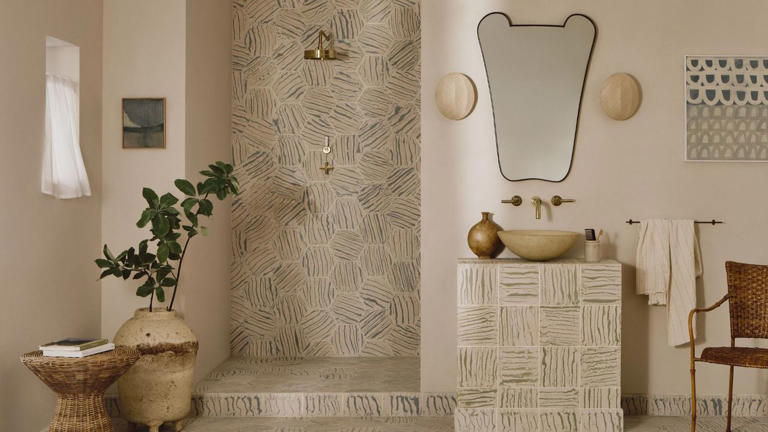Should you choose your bathroom paint color or tiles first? Interior ...