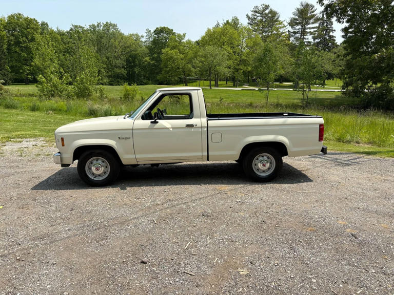 1986 Ford Ranger on Bring a Trailer Is the Definition of an Honest Pickup