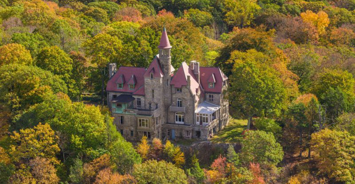 The Astors’ Architectural Legacy: 15 Grand Estates From A Gilded Age ...