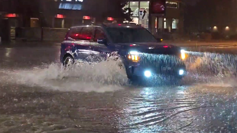 Severe storms cause flash flooding on Colorado roads