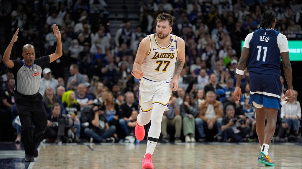 Luka Doncic signs extension with Los Angeles Lakers