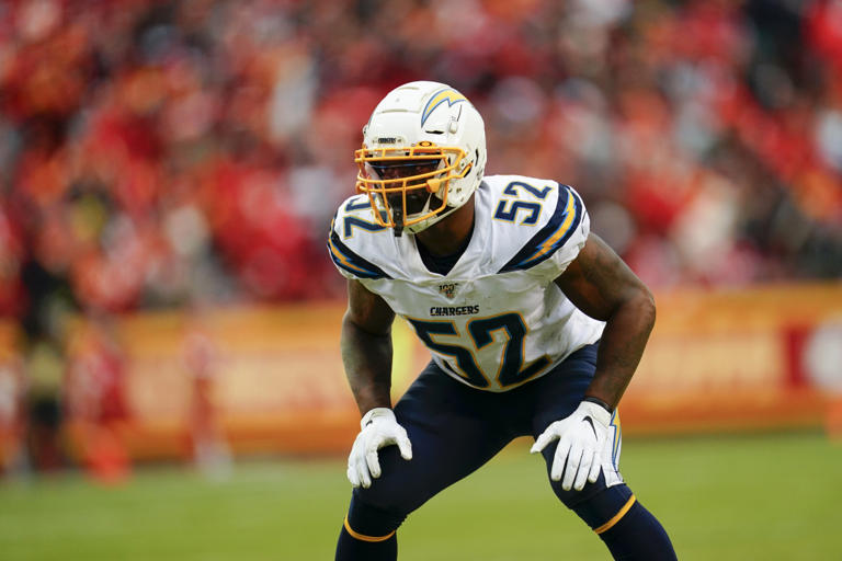Two NFL players suspended for 'dangerous' Week 16 hits