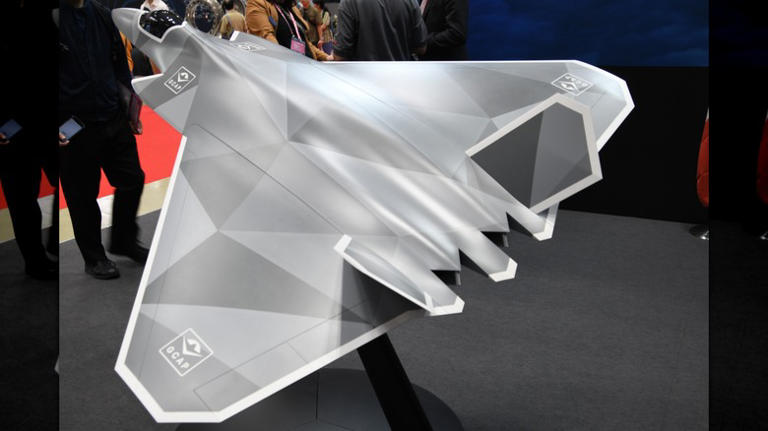 Here's What The Next-Gen Stealth Fighter Set To Trump America's F-35 ...