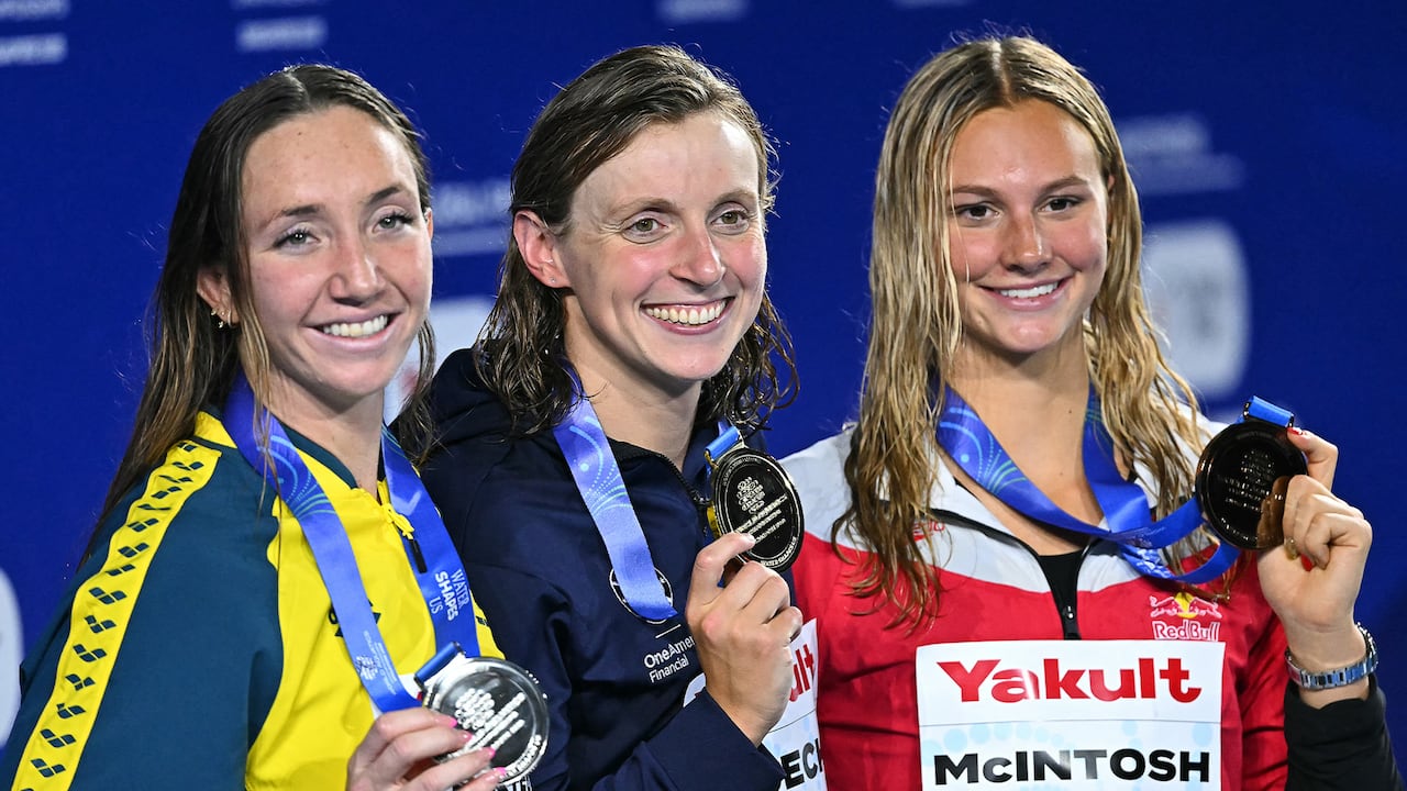 Breaking down the 800 freestyle final with Summer McIntosh & Katie ...