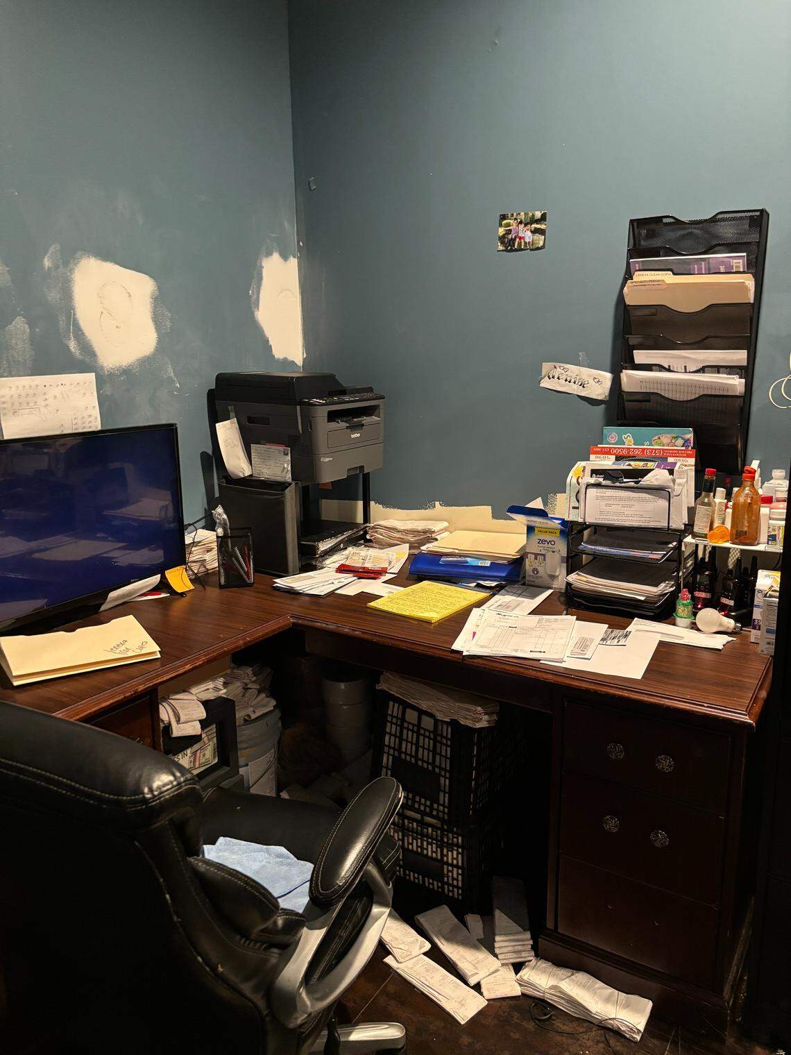 ICE had warrant for documents at KC-area restaurants. Why'd they arrest ...